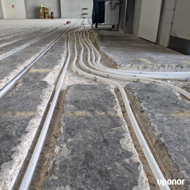 Uponor Magna - Industrieflächenheizung - Bauspot.de