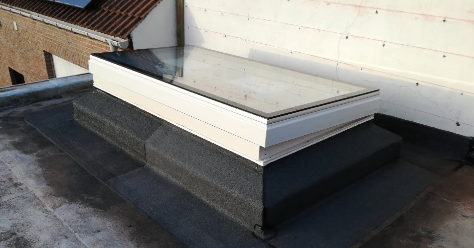 Einfach immer passend: iWindow Flex passt sich jedem Aufsatzkranz an ...